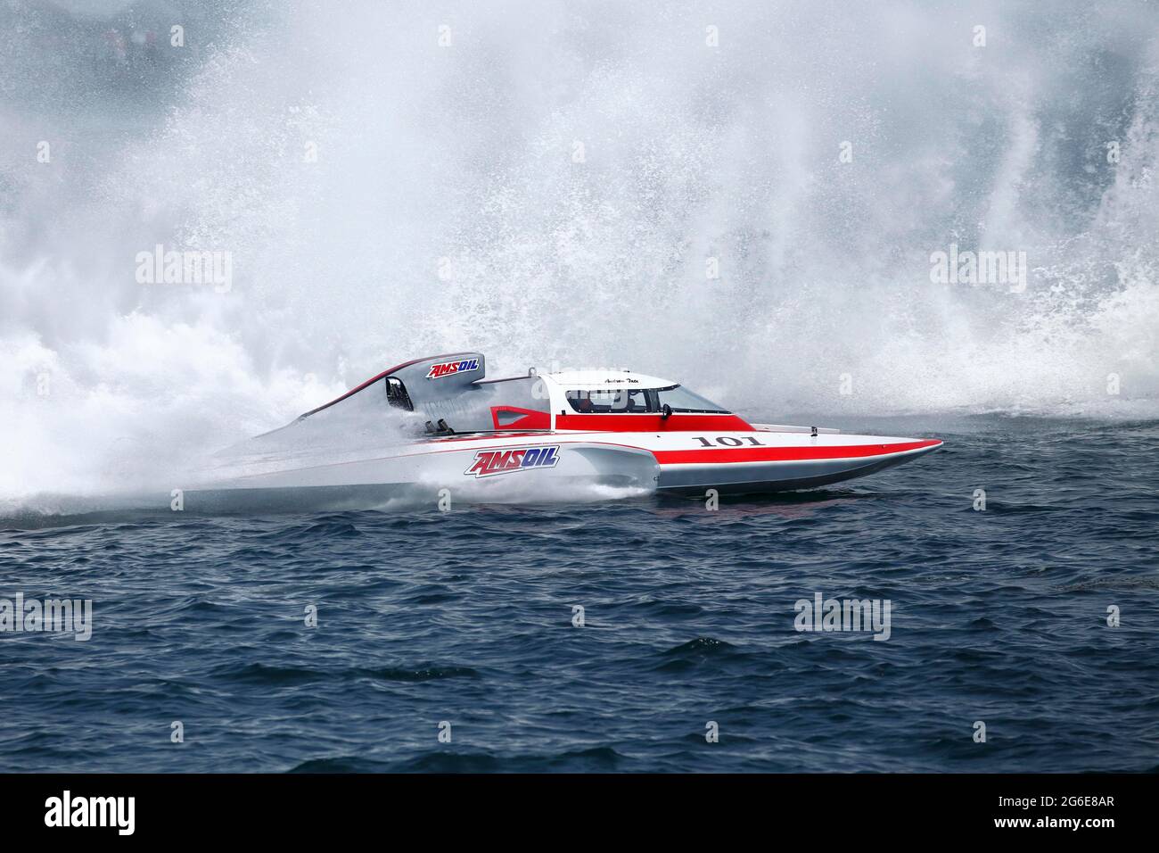 Speed boat race hi-res stock photography and images - Alamy