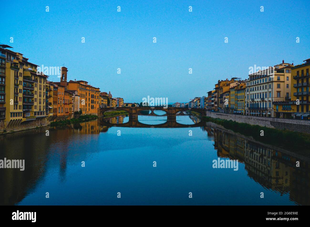 Ponte vecchio italien hi-res stock photography and images - Alamy