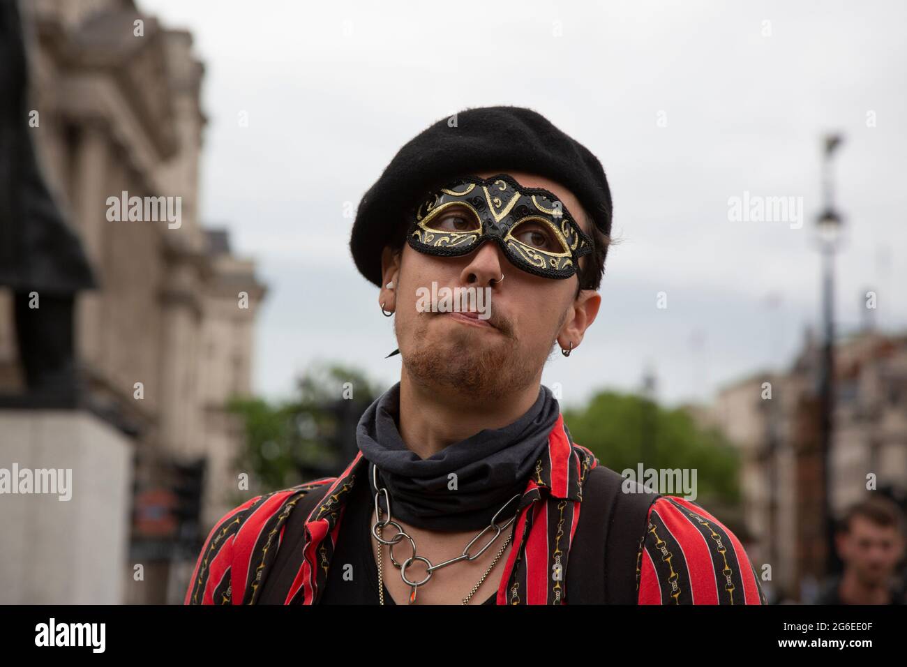 Portrait of venetian mask hi-res stock photography and images - Alamy