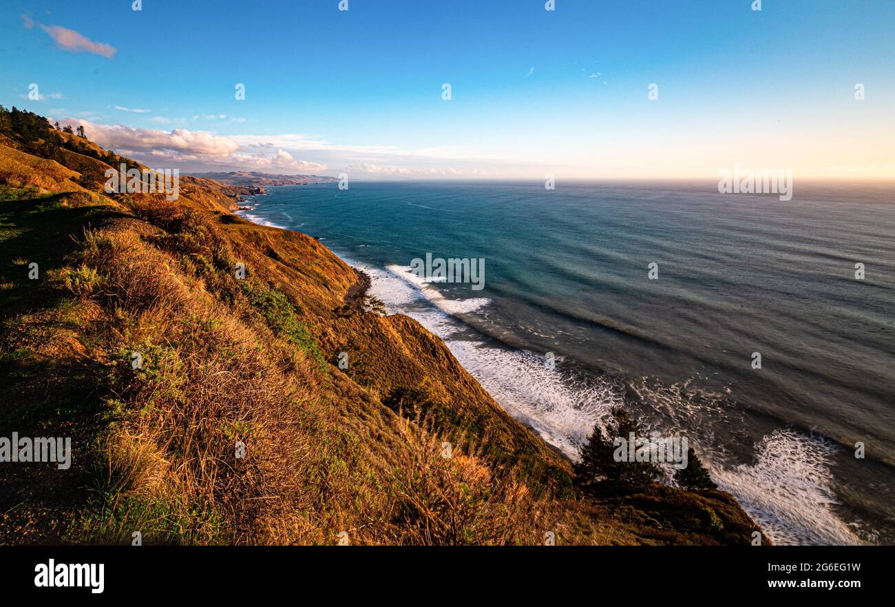 Along Highway 1 at a road turnout you can see the California coastline ...