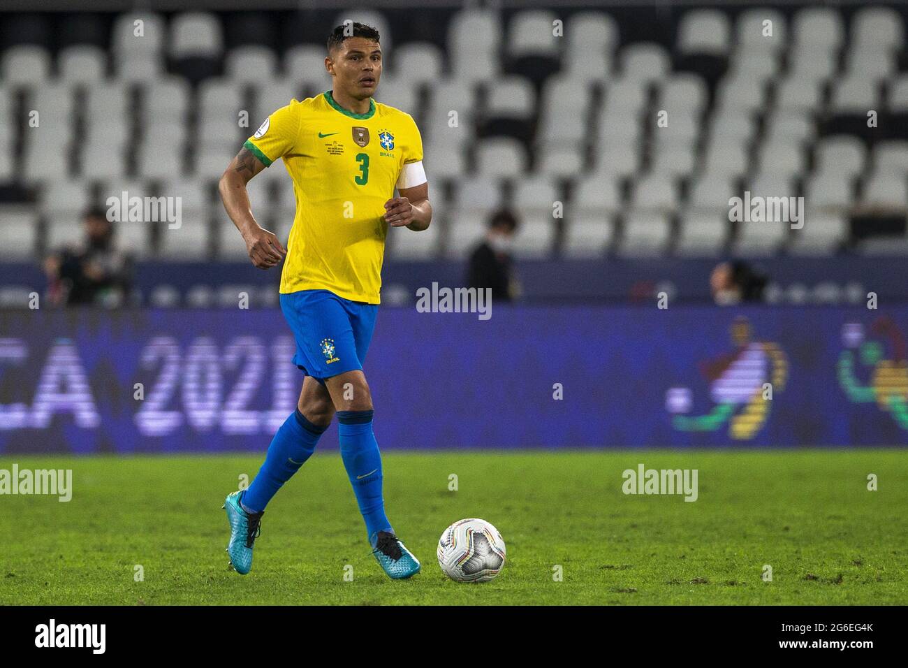 Thiago silva brazil copa america hi-res stock photography and images ...