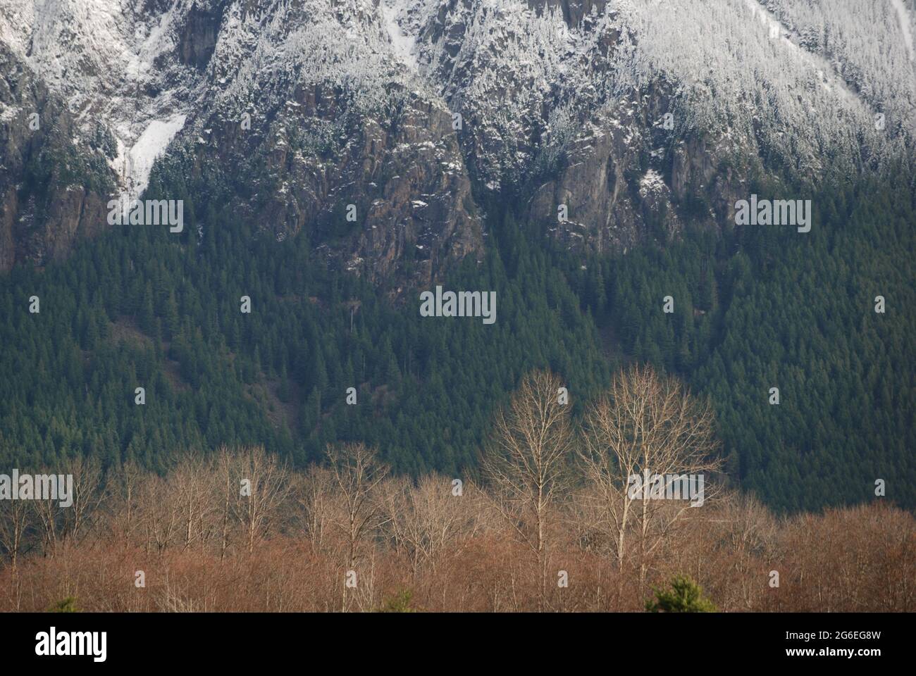 Cascade foothills hi-res stock photography and images - Alamy