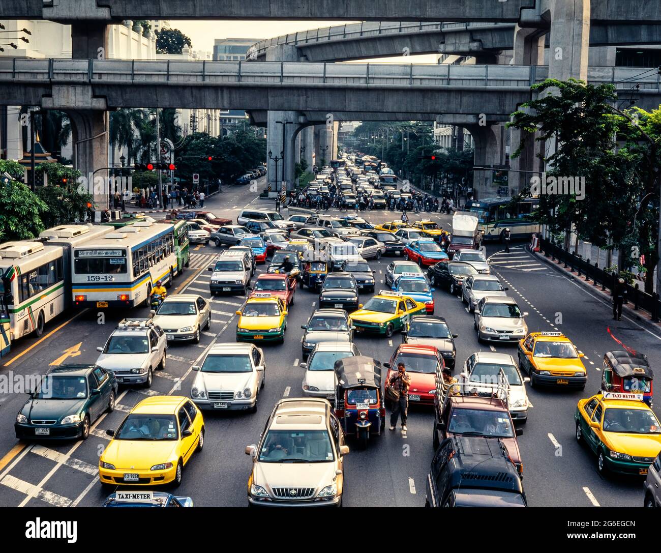 Traffic jam on Ratchadamri Road, Bangkok, Thailand Stock Photo - Alamy