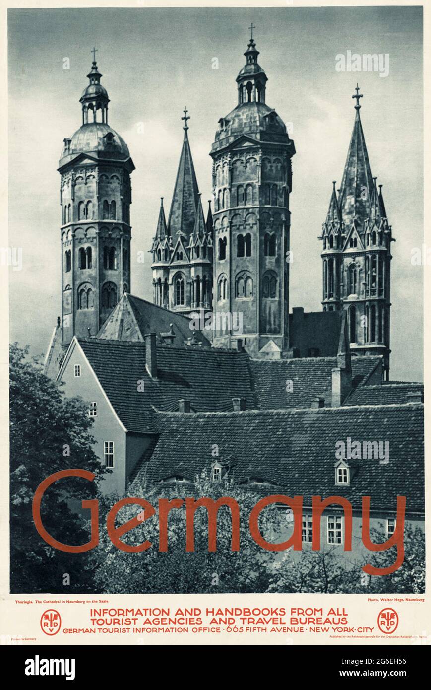 Vintage cathedral hi-res stock photography and images - Alamy