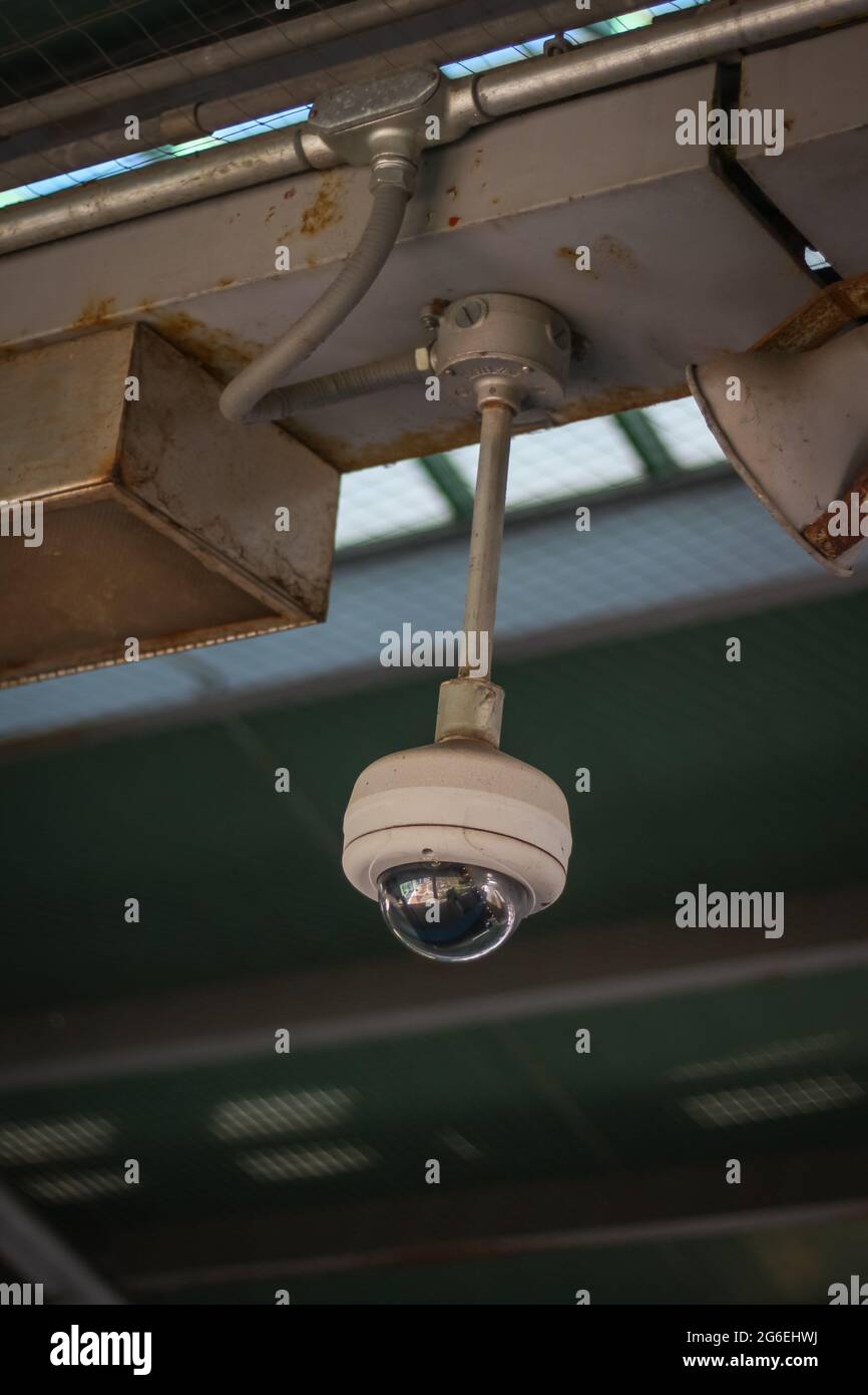 Ceiling cam hi-res stock photography and images - Alamy