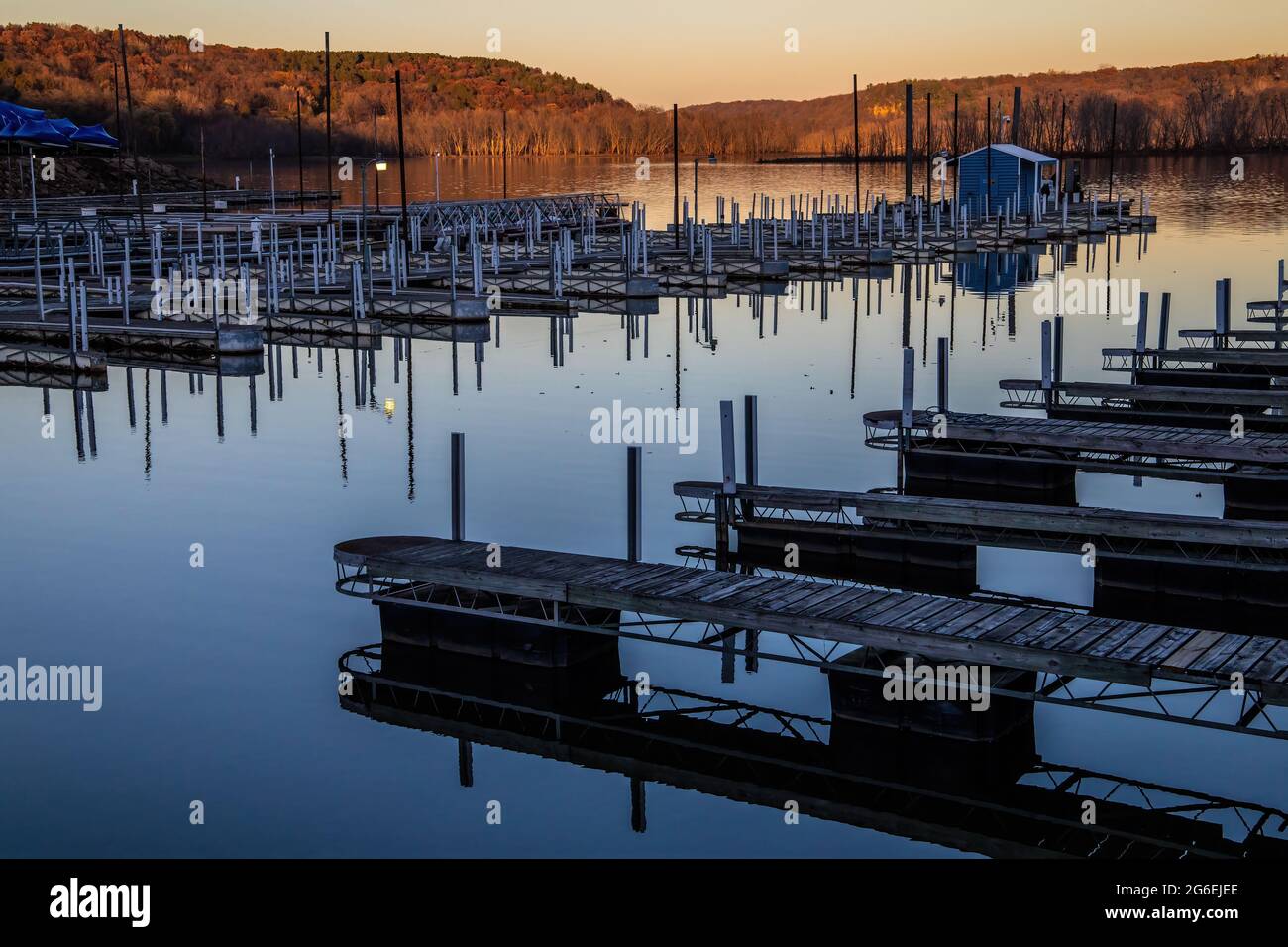 Wolf river dock hi-res stock photography and images - Alamy
