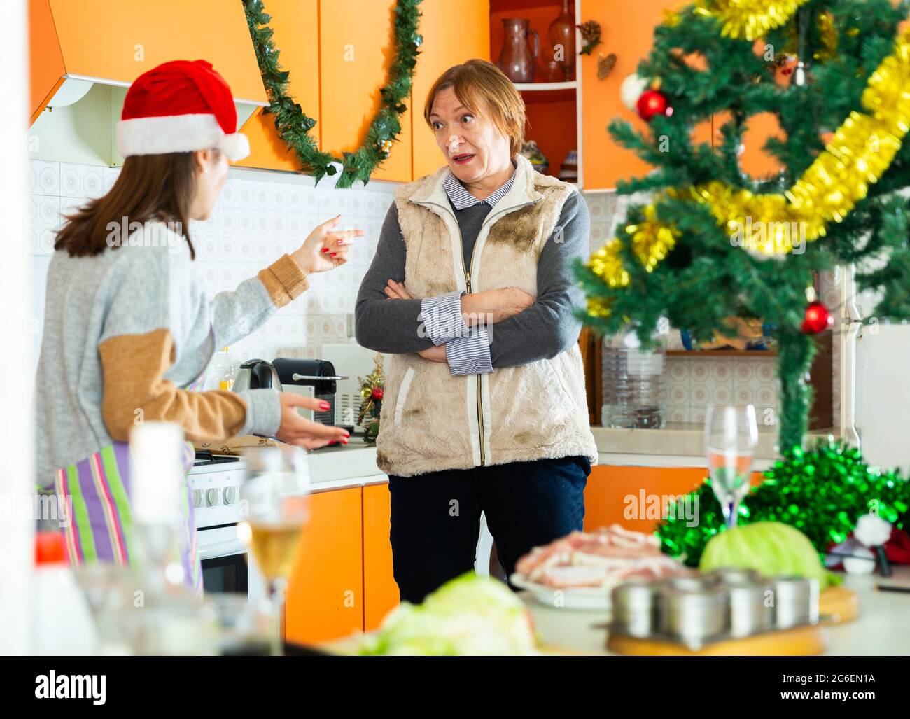 Woman kitchen christmas stressed hi-res stock photography and images ...