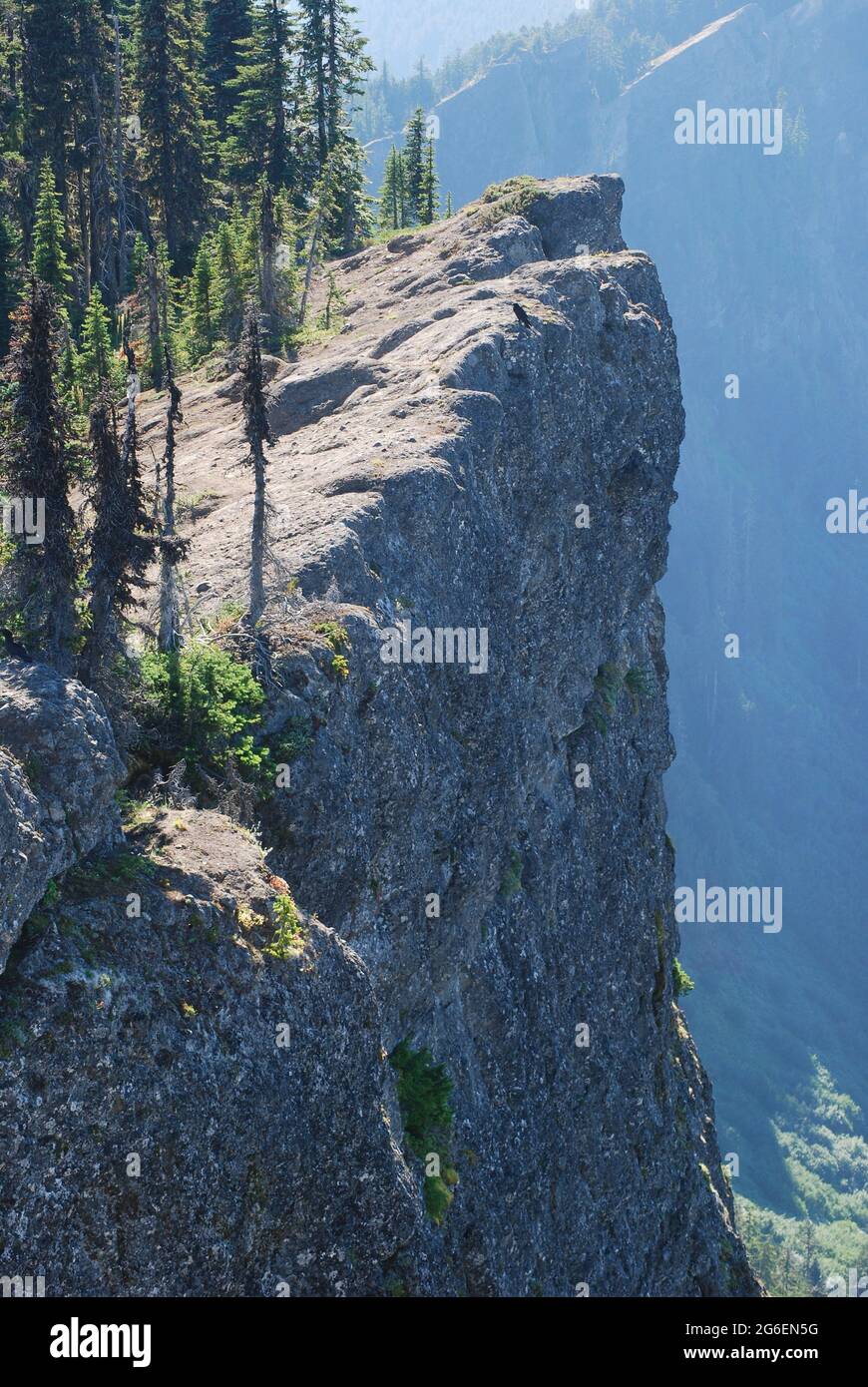 High rock mountain hi-res stock photography and images - Alamy