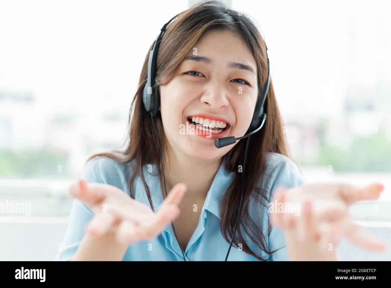 portrait of a beautiful female operator Stock Photo - Alamy