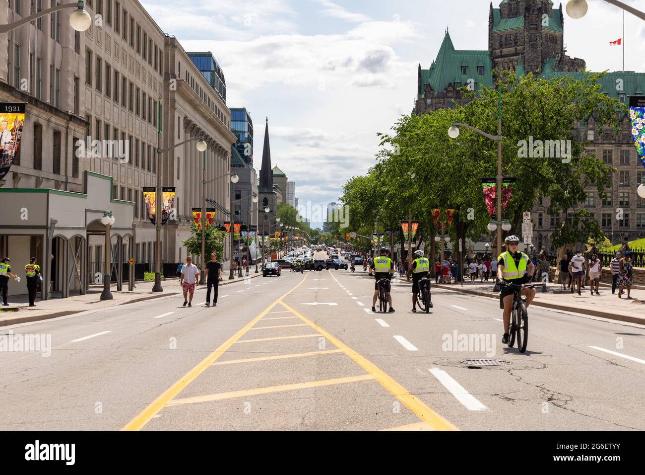 Canada street hi-res stock photography and images - Alamy