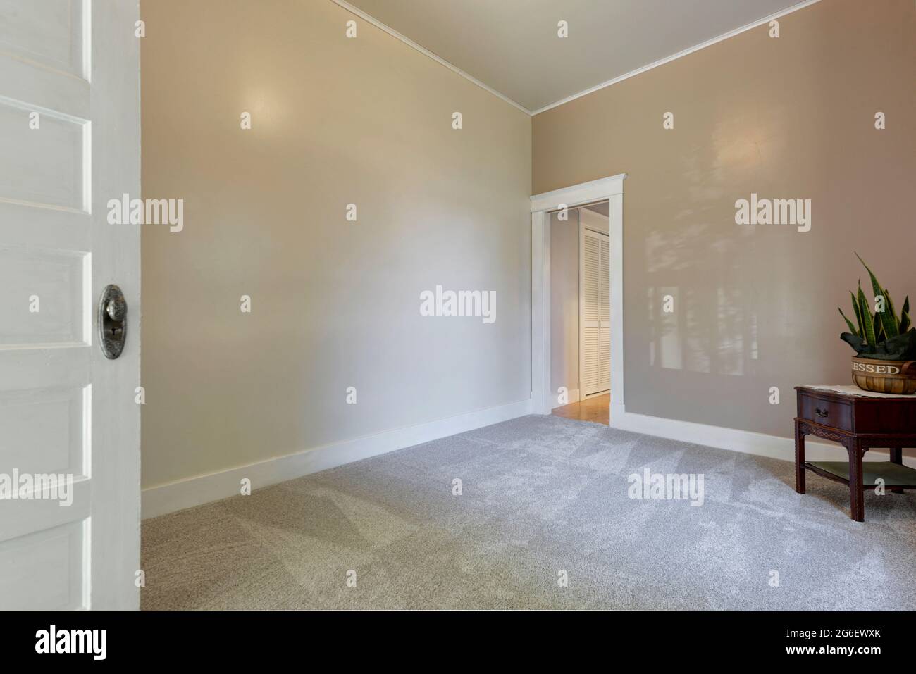 Modern residential interior Stock Photo - Alamy