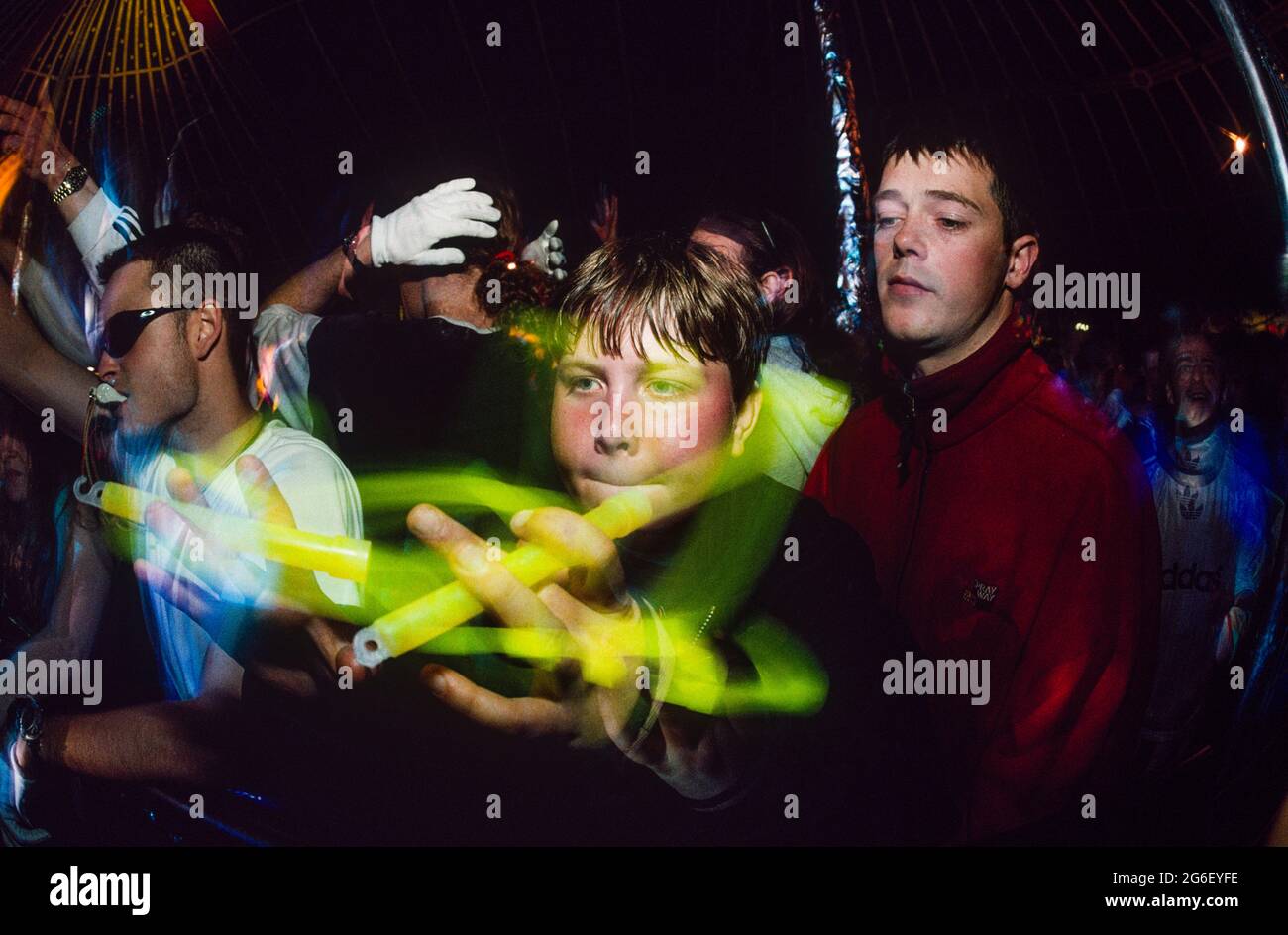 1990s britain young people hi-res stock photography and images - Alamy