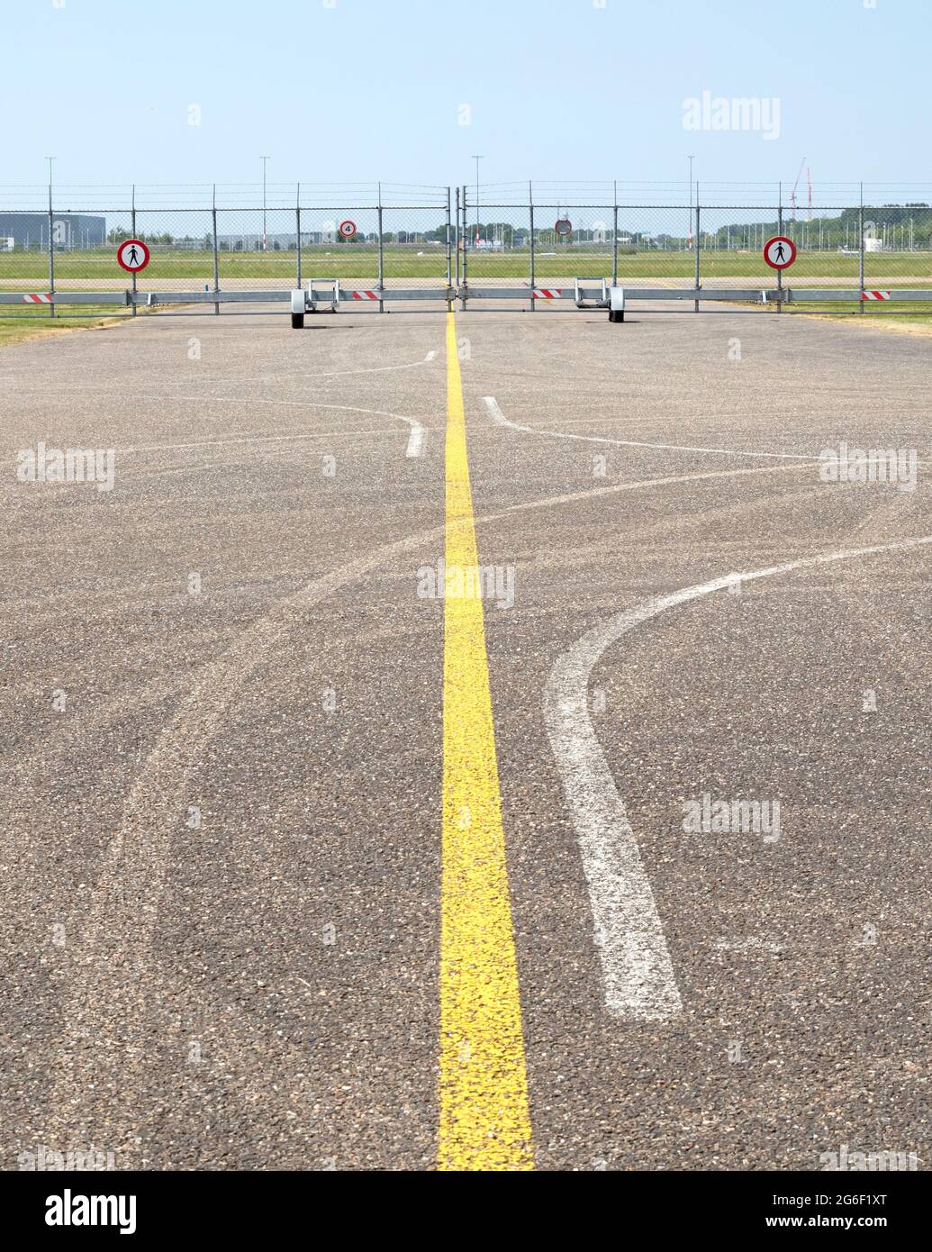 Public space runway hi-res stock photography and images - Alamy