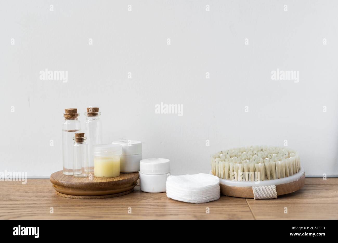 Reusable cosmetics with refill packing. Sustainable business, eco ...