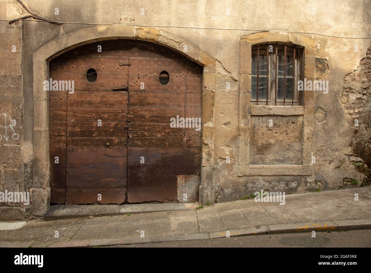 Old large door and window Stock Photo - Alamy