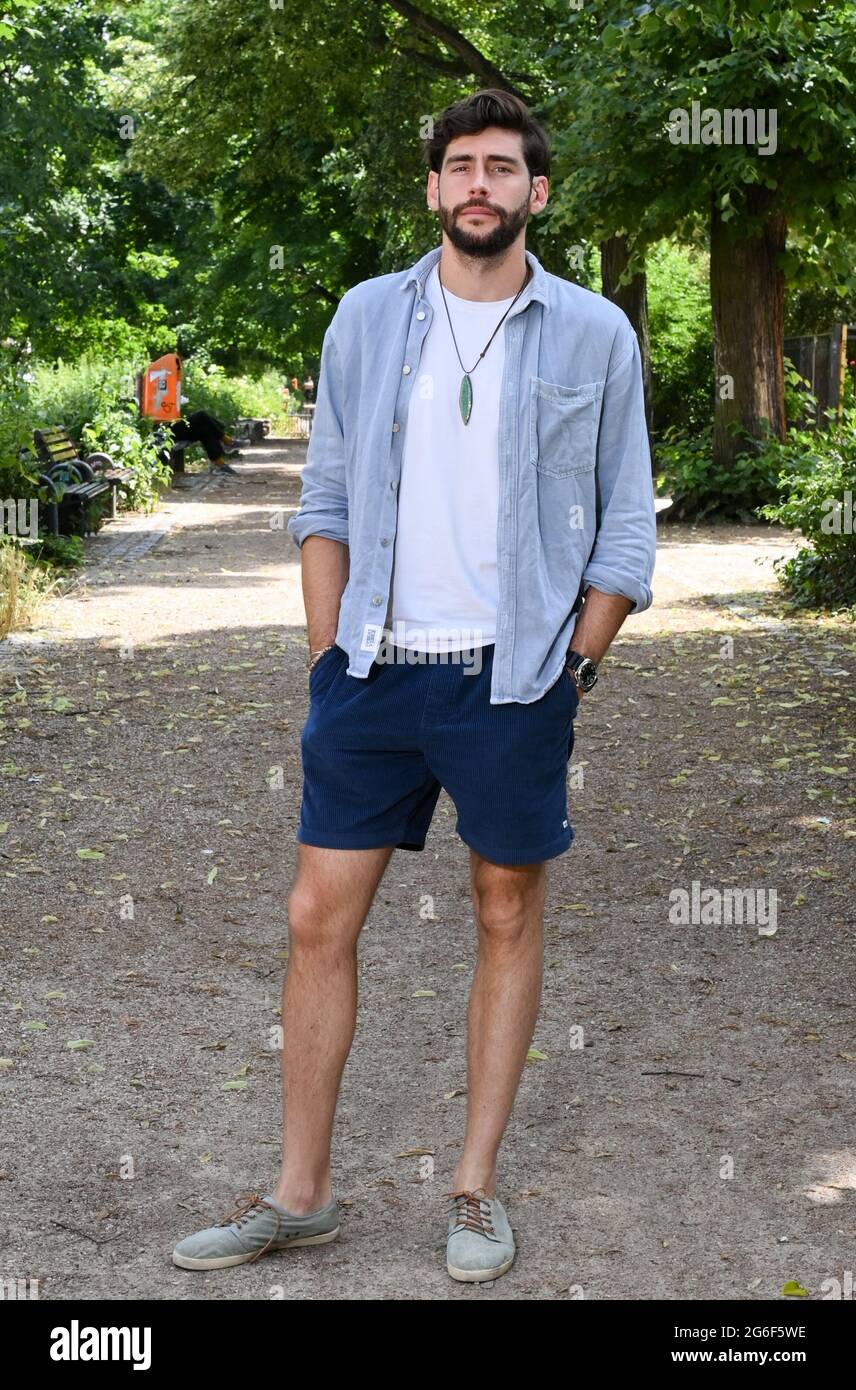 Alvaro soler hi-res stock photography and images - Alamy