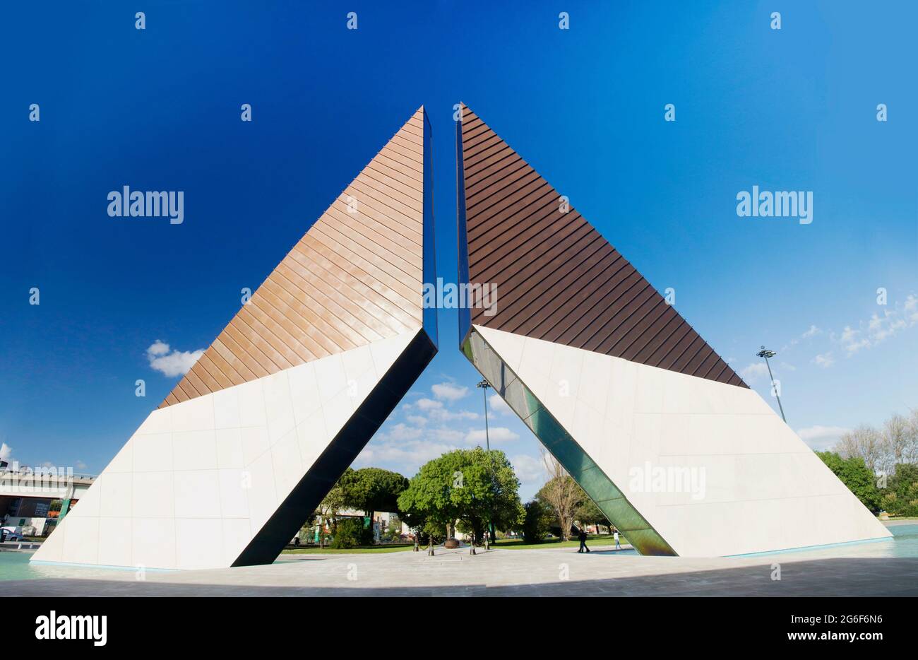 War triangle hi-res stock photography and images - Alamy