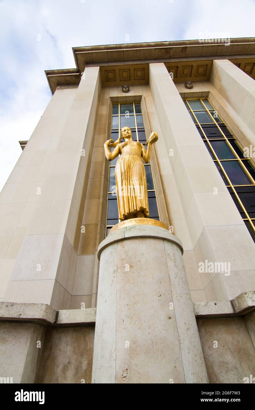 Section palace museum hi-res stock photography and images - Alamy