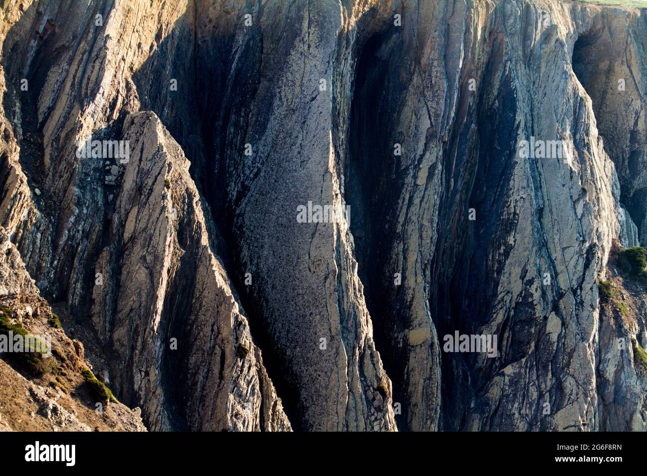 Cliff texture hi-res stock photography and images - Alamy