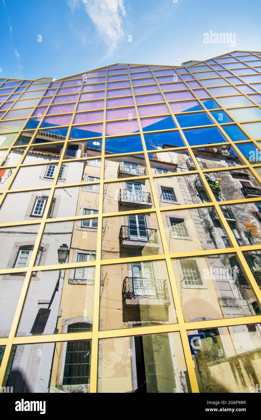 Modern portuguese architecture hi-res stock photography and images - Alamy