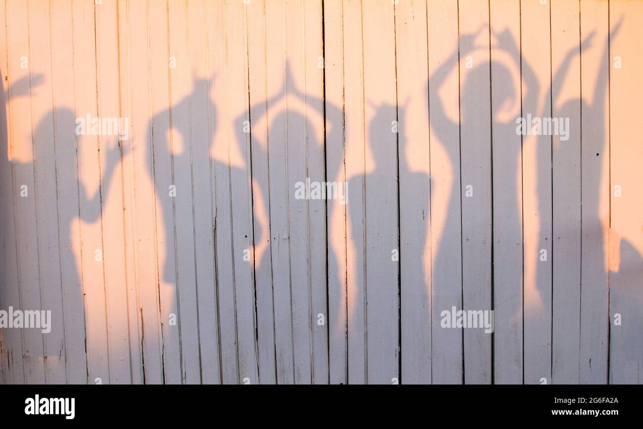Group of people shadow image hi-res stock photography and images - Alamy