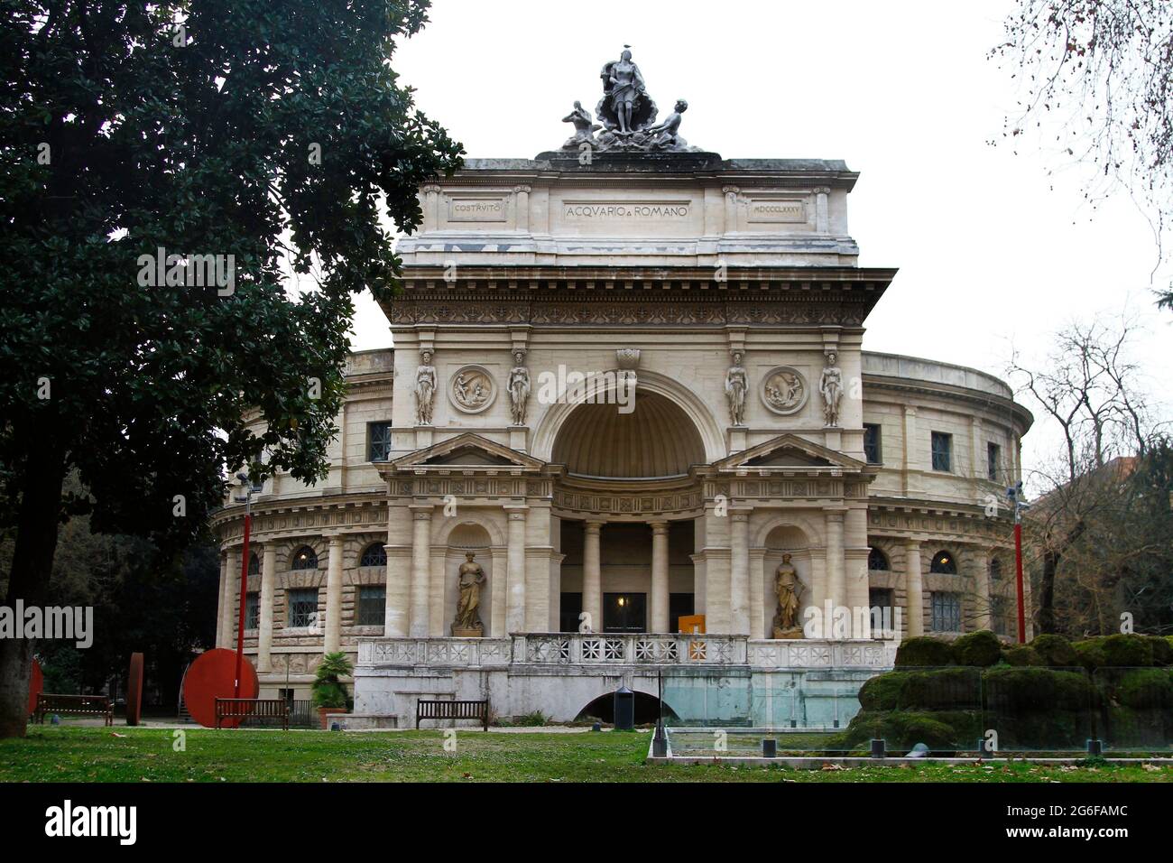 Beautiful roman architecture hi-res stock photography and images - Alamy
