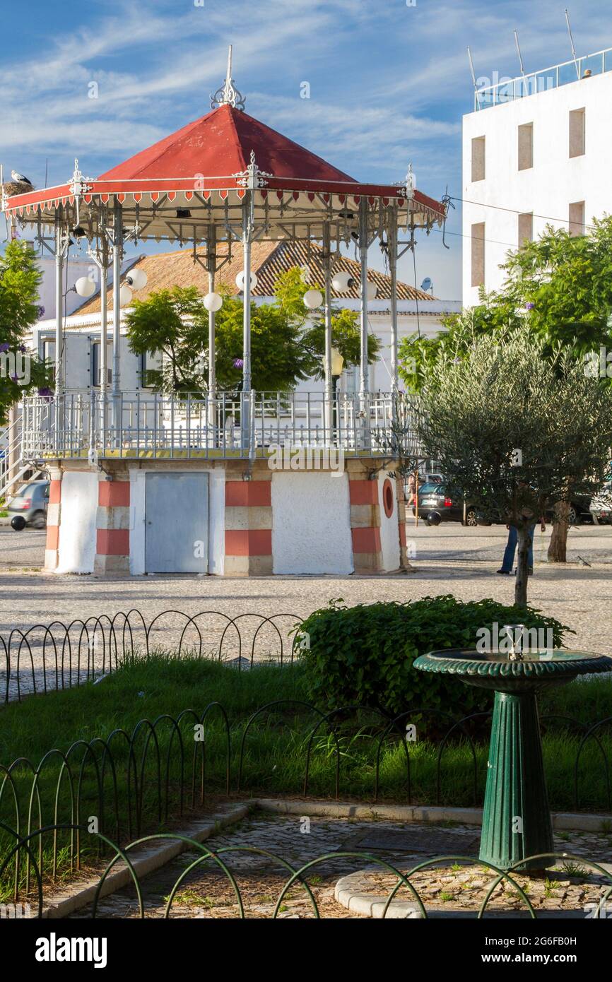 Red bandstand hi-res stock photography and images - Alamy