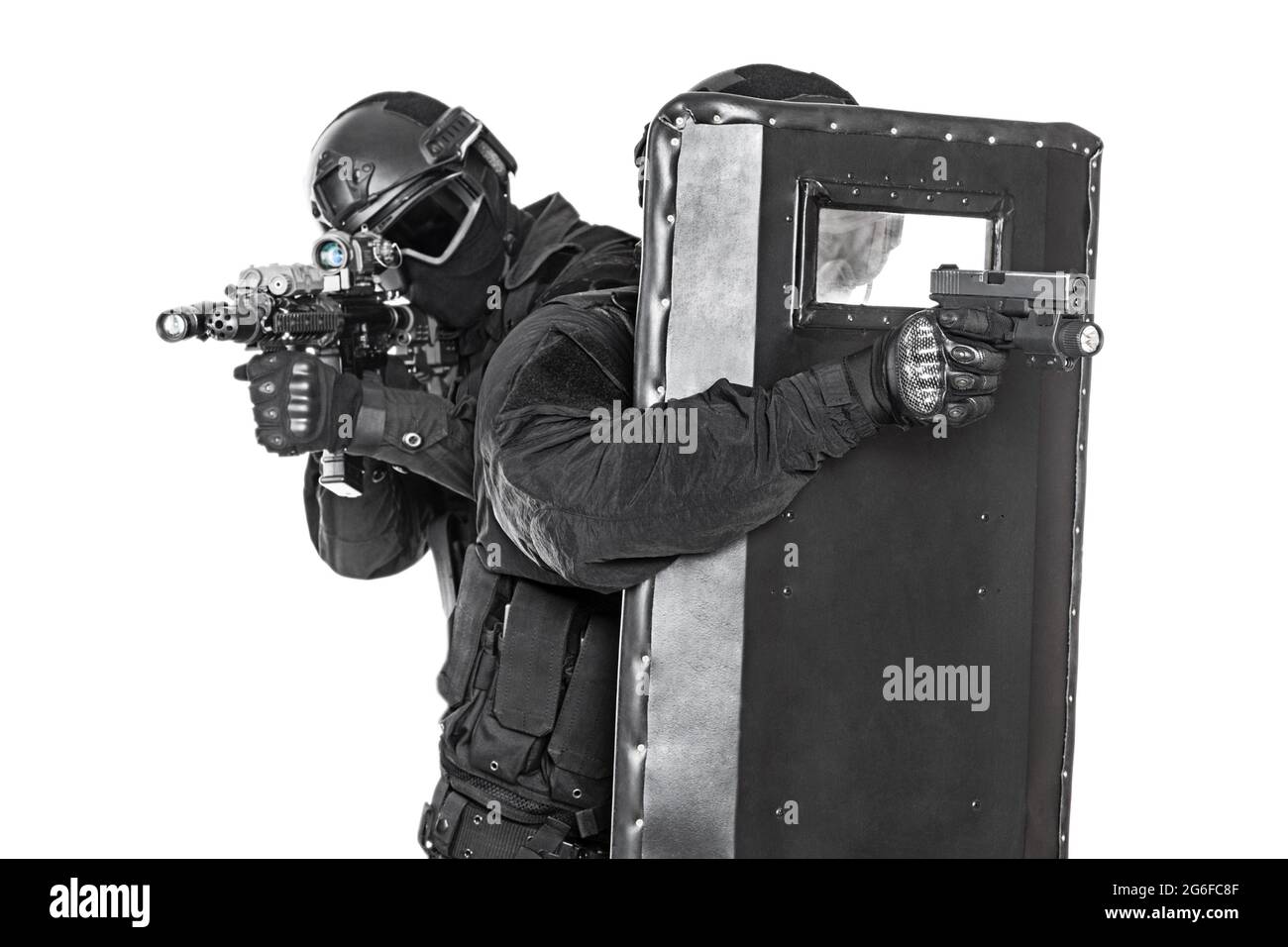 Police officer ballistic shield hi-res stock photography and images - Alamy