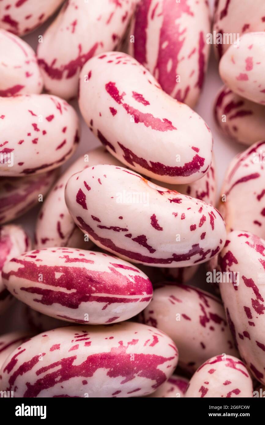 Red speckled beans hi-res stock photography and images - Alamy