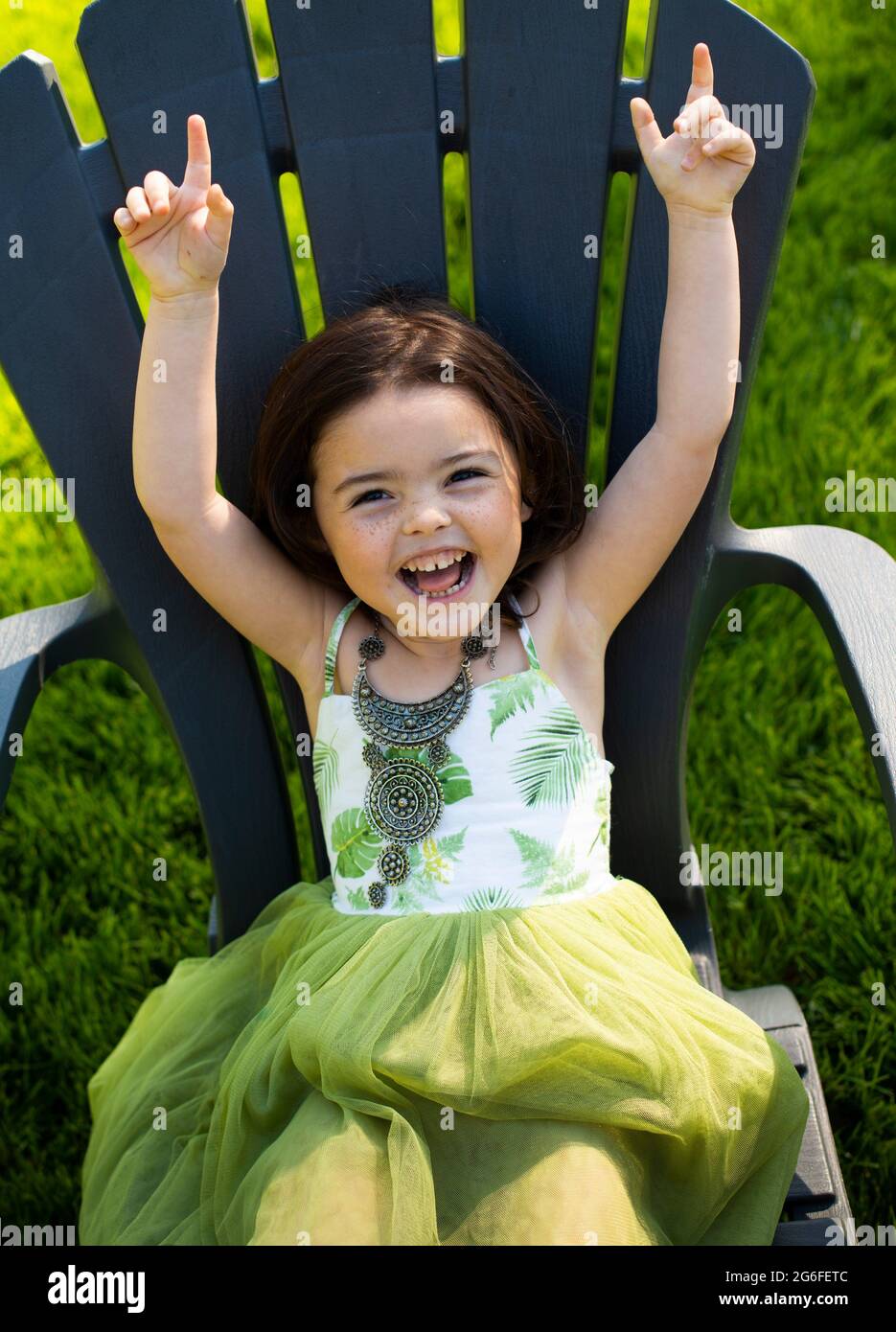 Happy 4 year old hi-res stock photography and images - Alamy