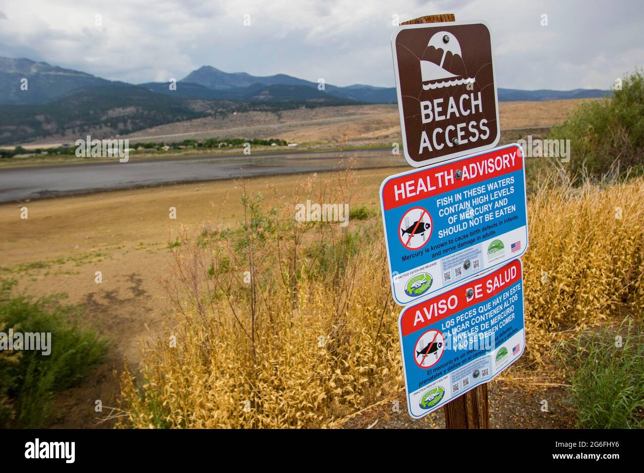 Severe drought sign hi-res stock photography and images - Alamy