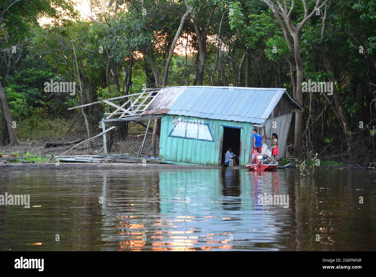 Floating structure hi-res stock photography and images - Alamy