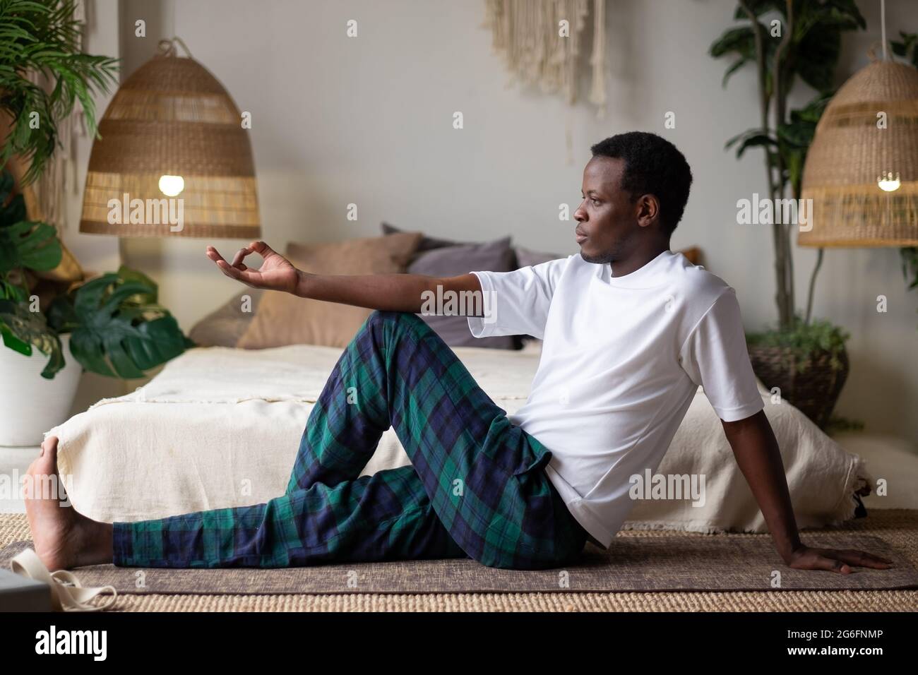 Seated spinal twist pose hi-res stock photography and images - Alamy