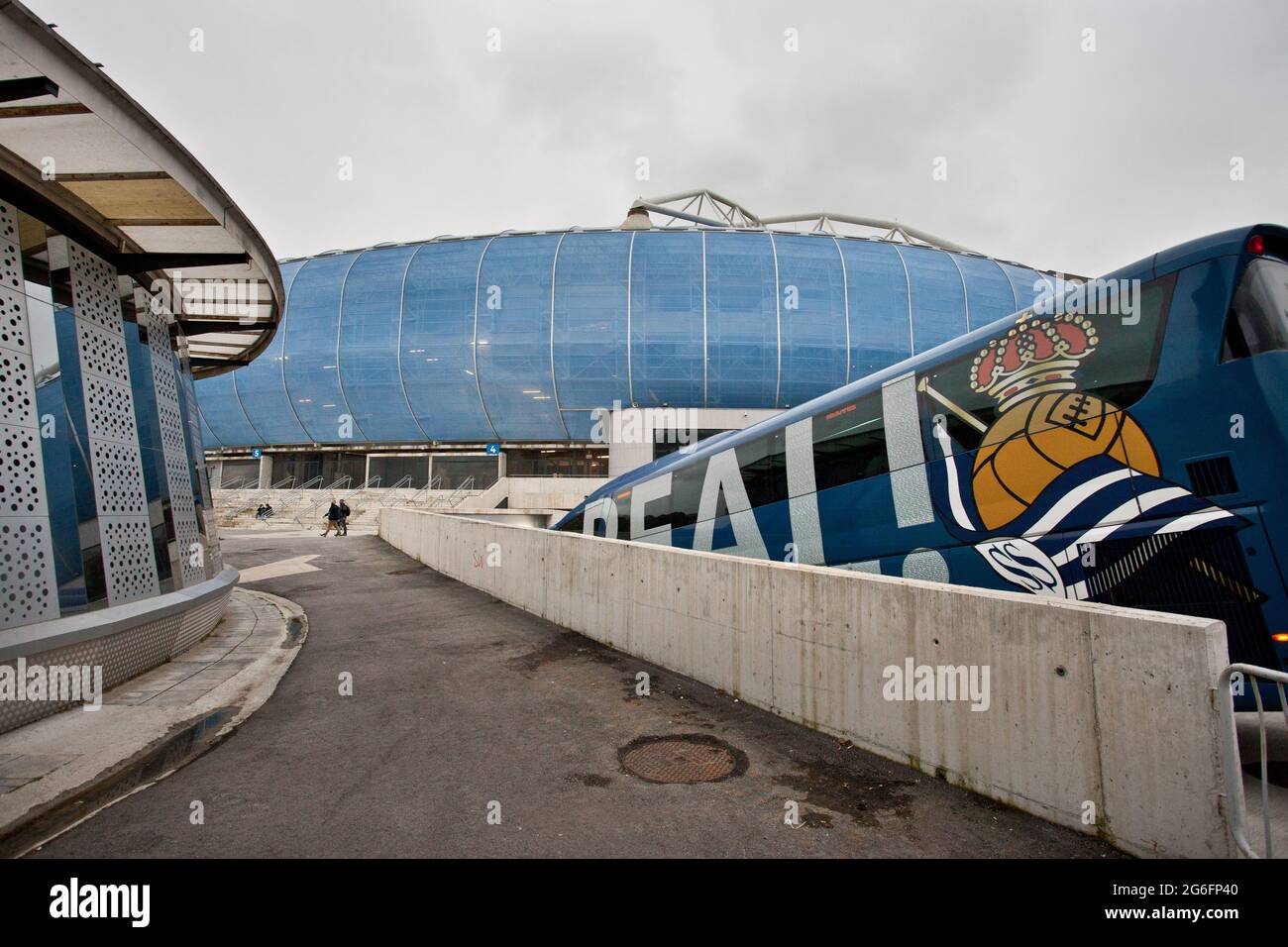 The bus with the players of the Real Sociedad, entering Anoeta (Reale ...