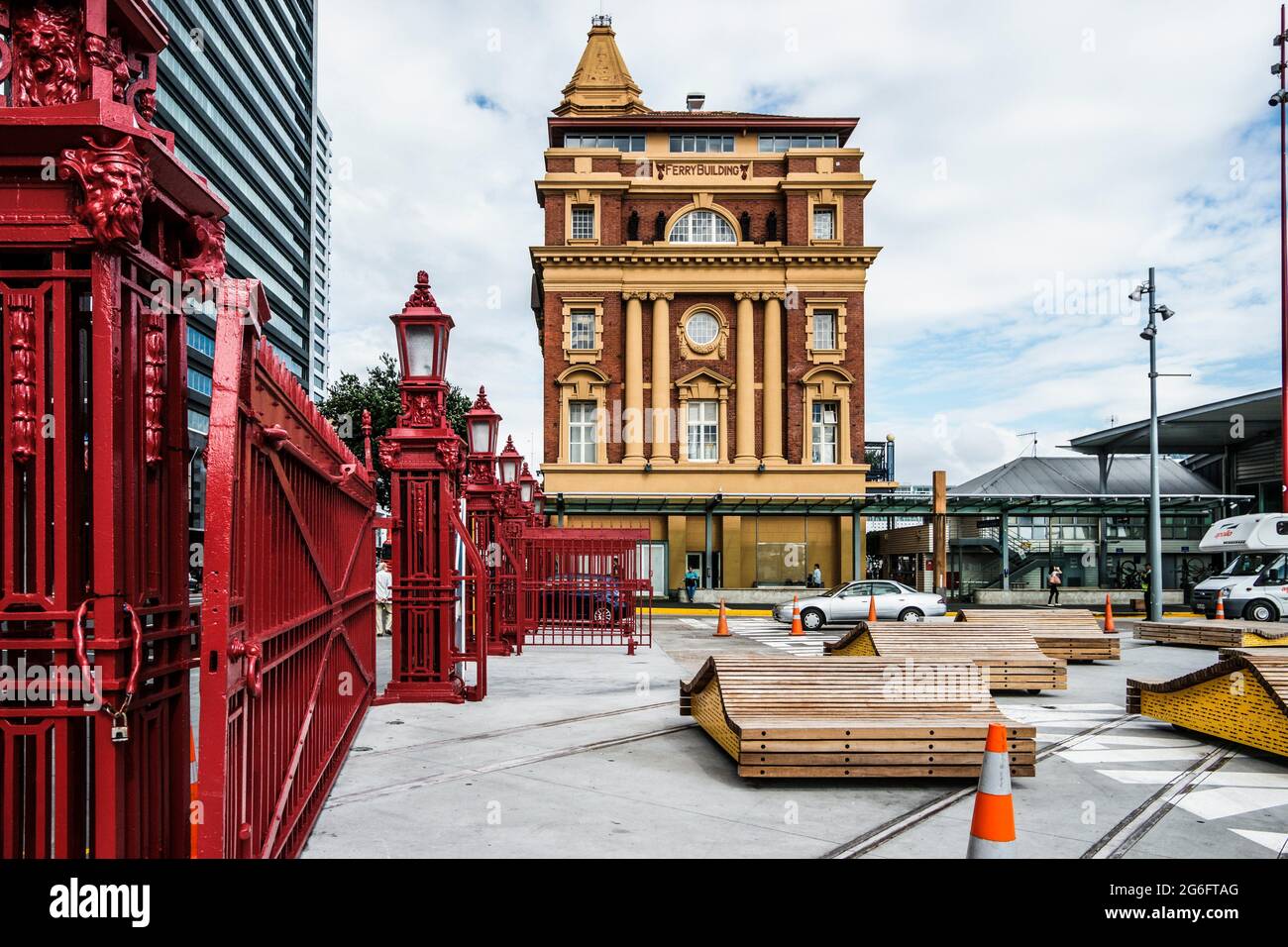 Red brick edwardian baroque hi-res stock photography and images - Alamy