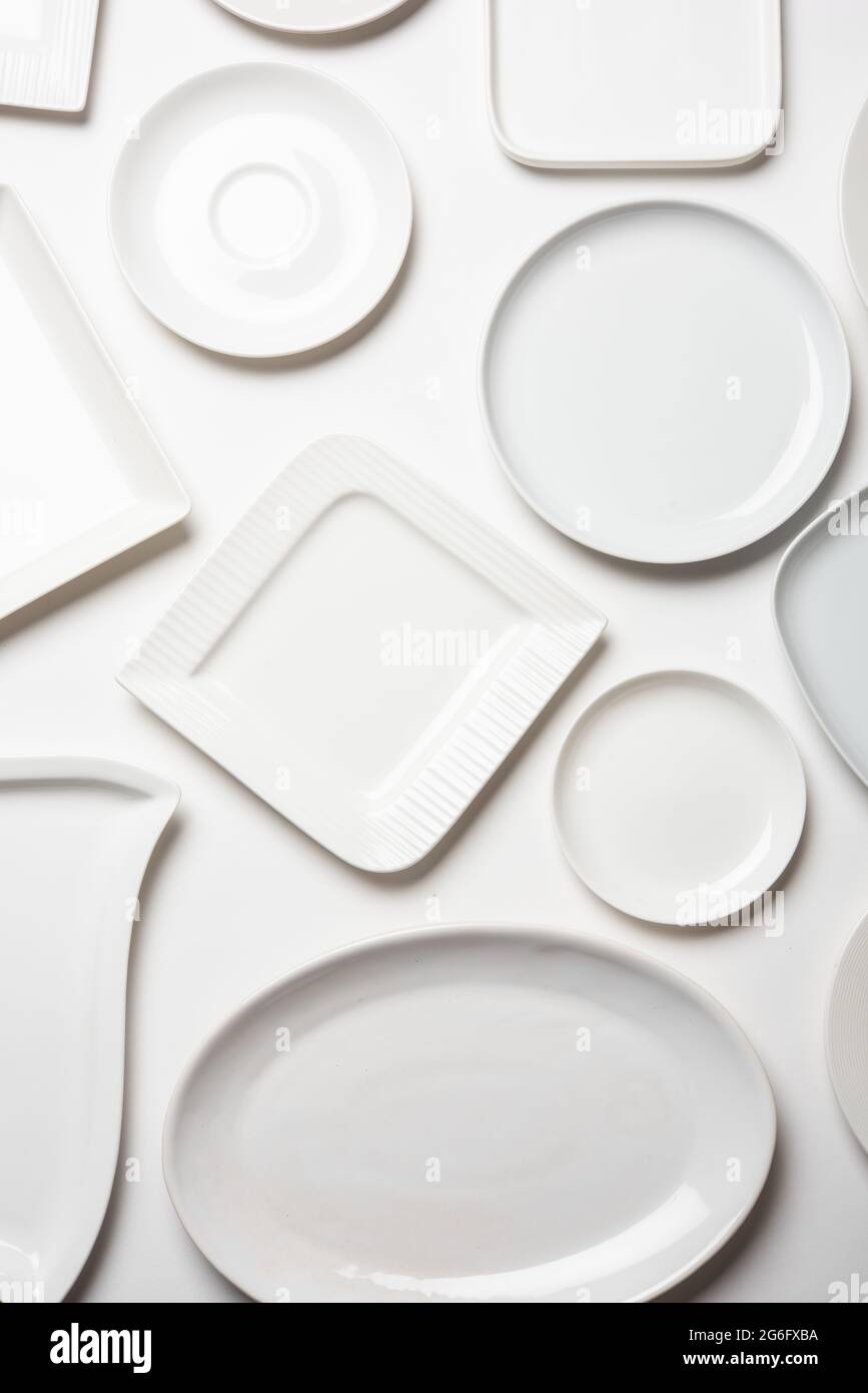 Set of plates different sizes hi-res stock photography and images - Alamy