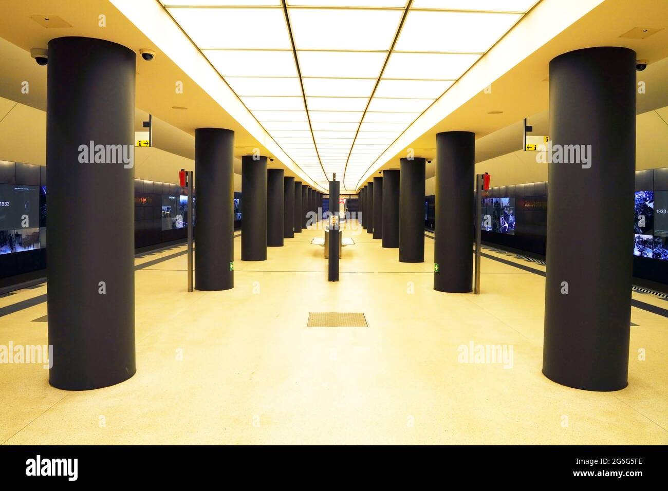 underground station in the new station 'Brandenburger Tor' of the ...