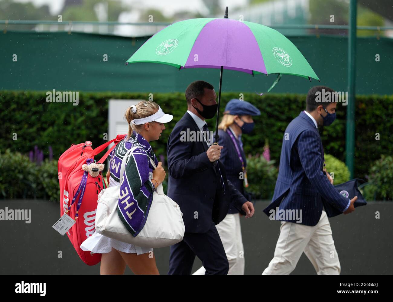 Wet tennis court after rain hi-res stock photography and images - Alamy