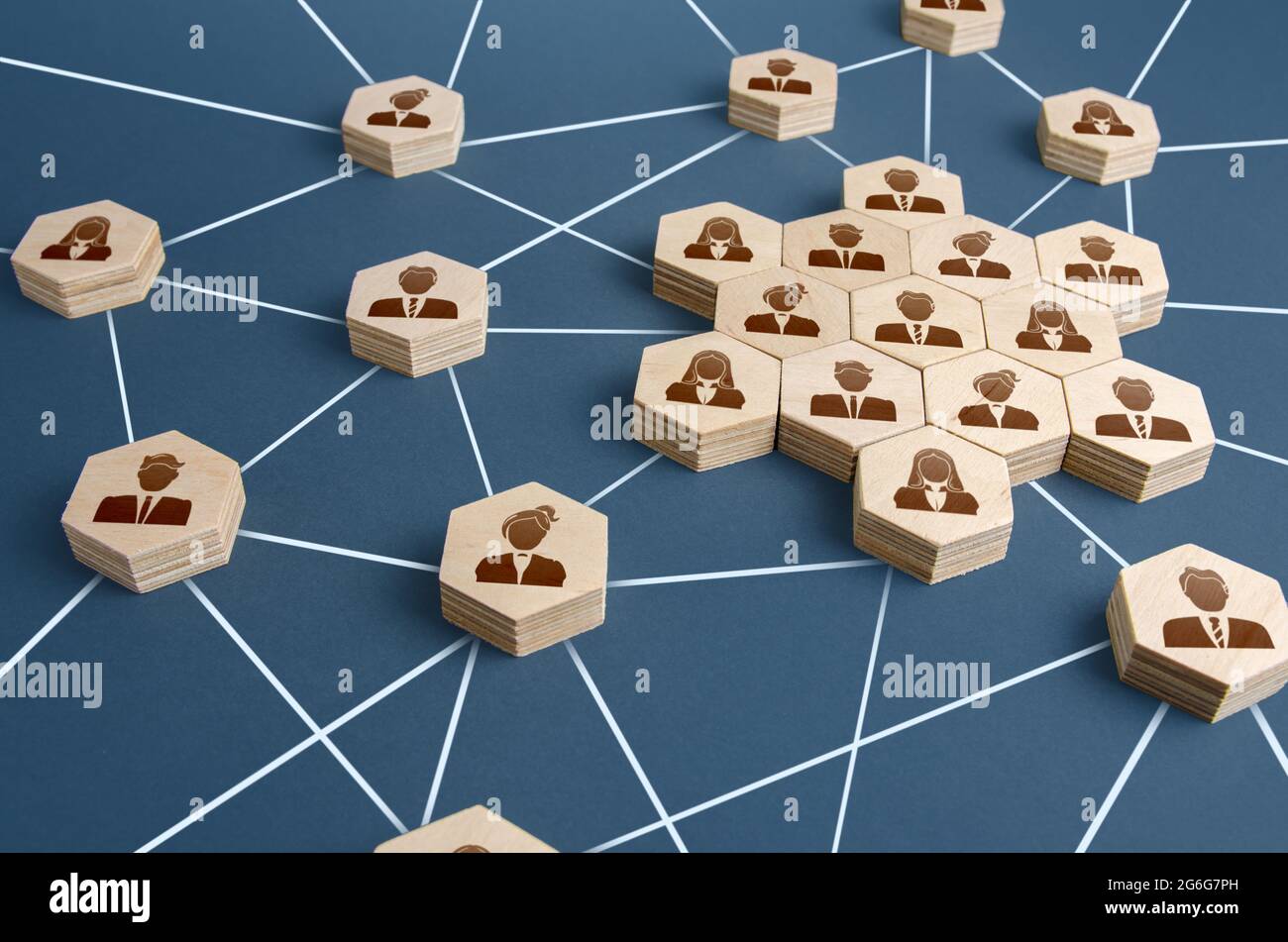 Hierarchical social system hi-res stock photography and images - Alamy