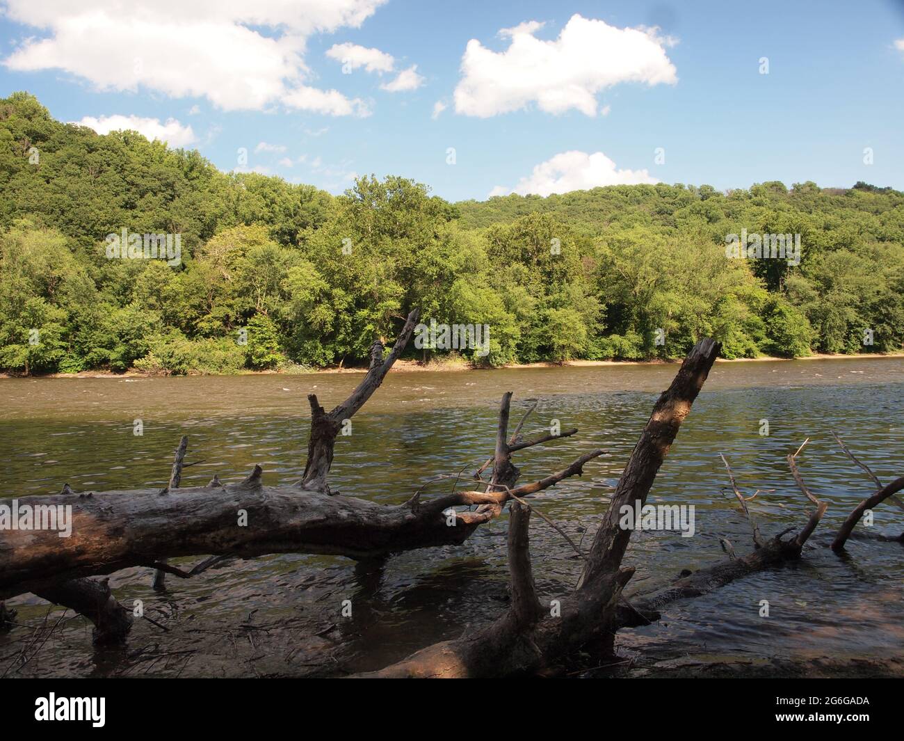 Recreational spot along the delaware river hi-res stock photography and ...