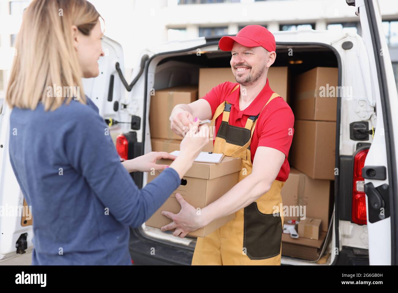 Customer receipt hi-res stock photography and images - Alamy