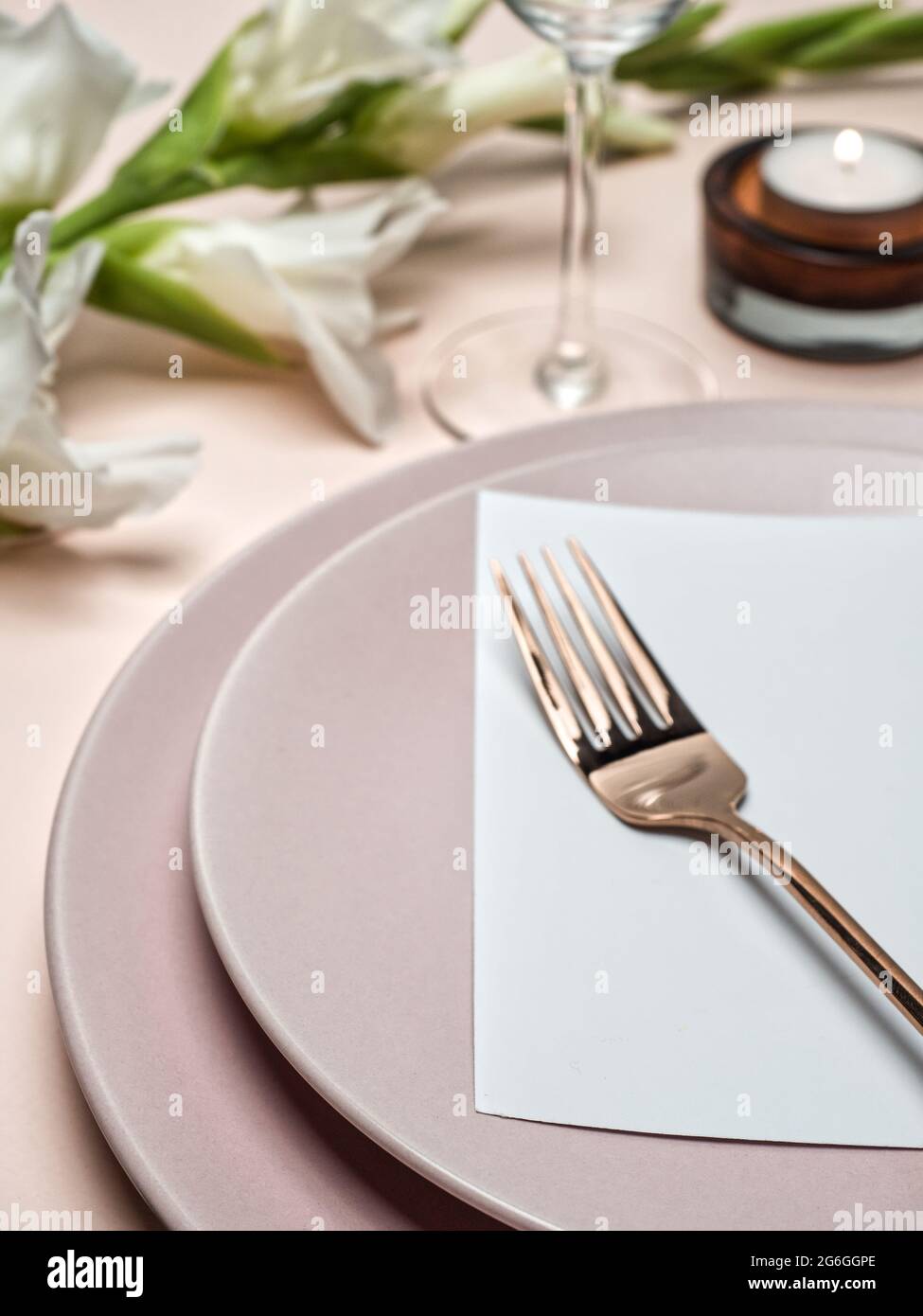 Invitation card hi-res stock photography and images - Alamy