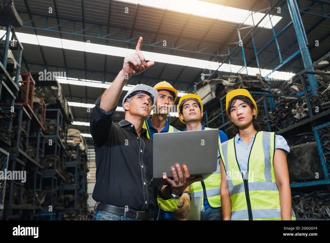 White helmet display team hi-res stock photography and images - Alamy