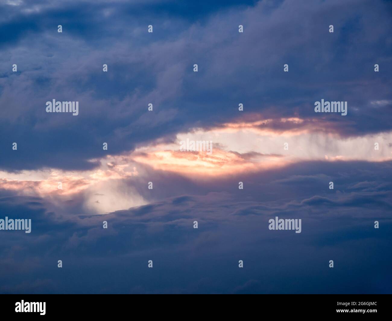 Surrounding atmosphere hi-res stock photography and images - Alamy