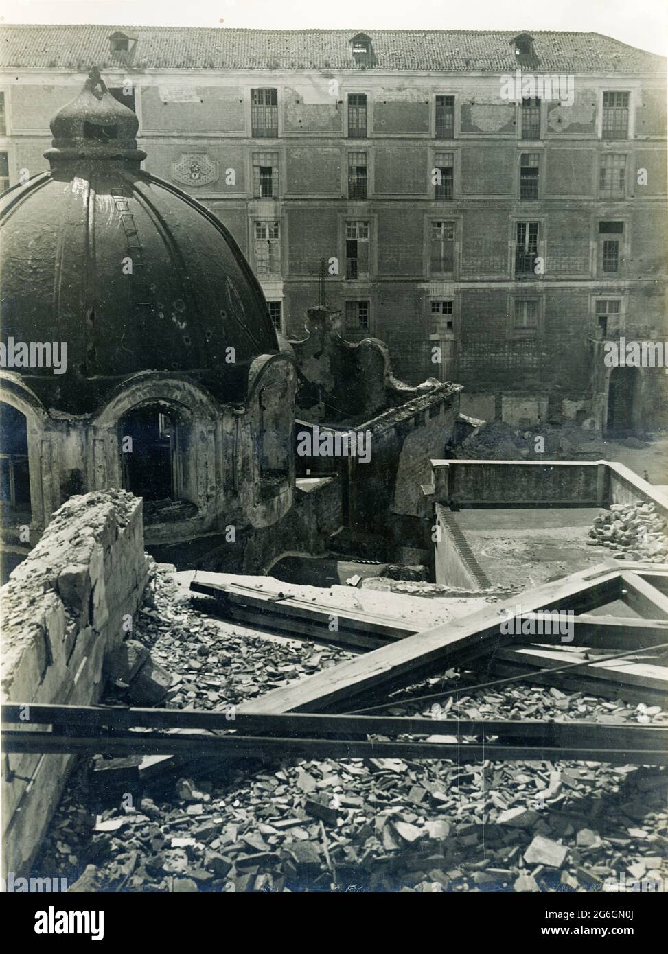 Bombardamenti napoli hi-res stock photography and images - Alamy