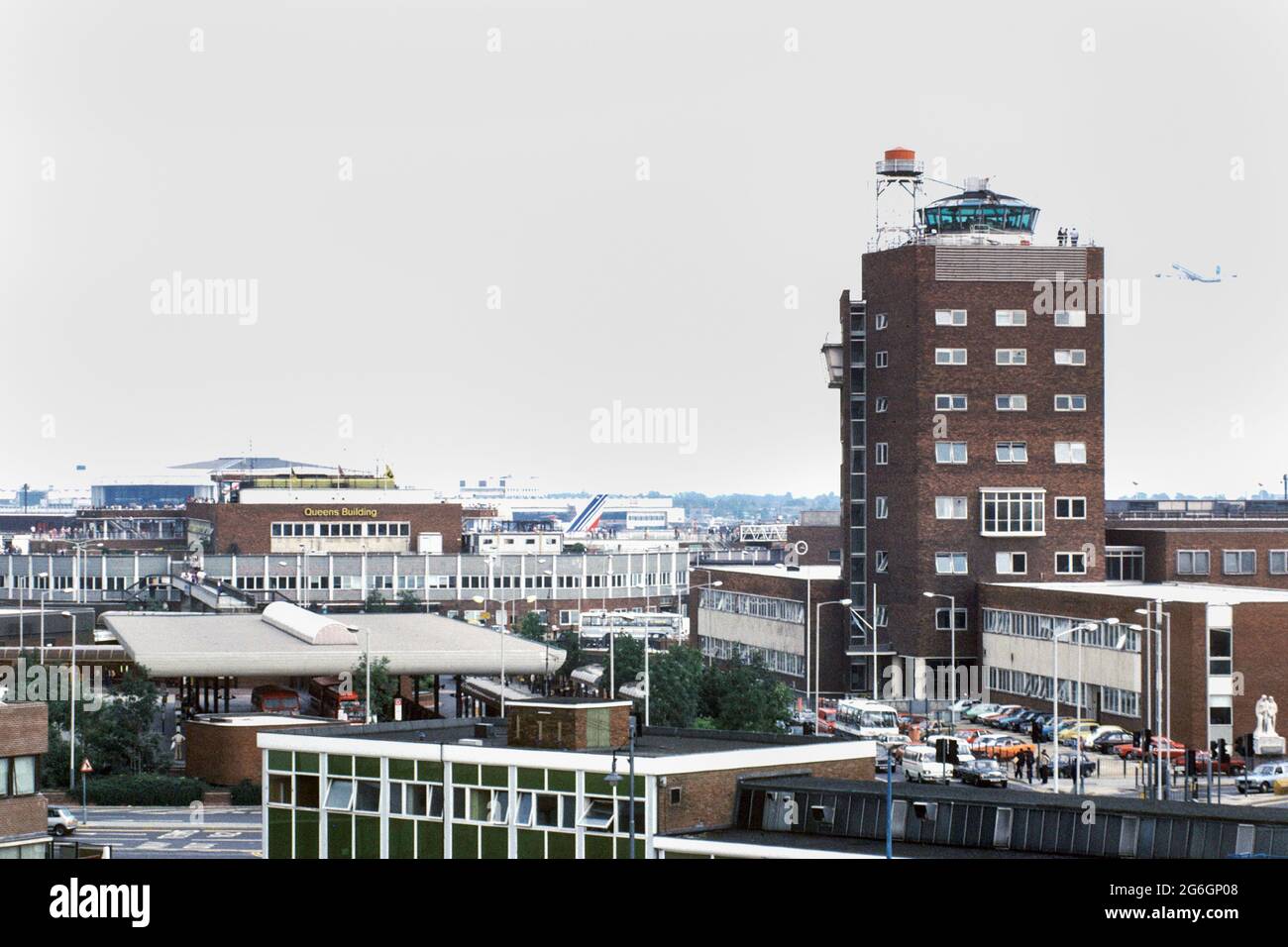 The control tower at Heathrow Airport in 1980 Stock Photo - Alamy