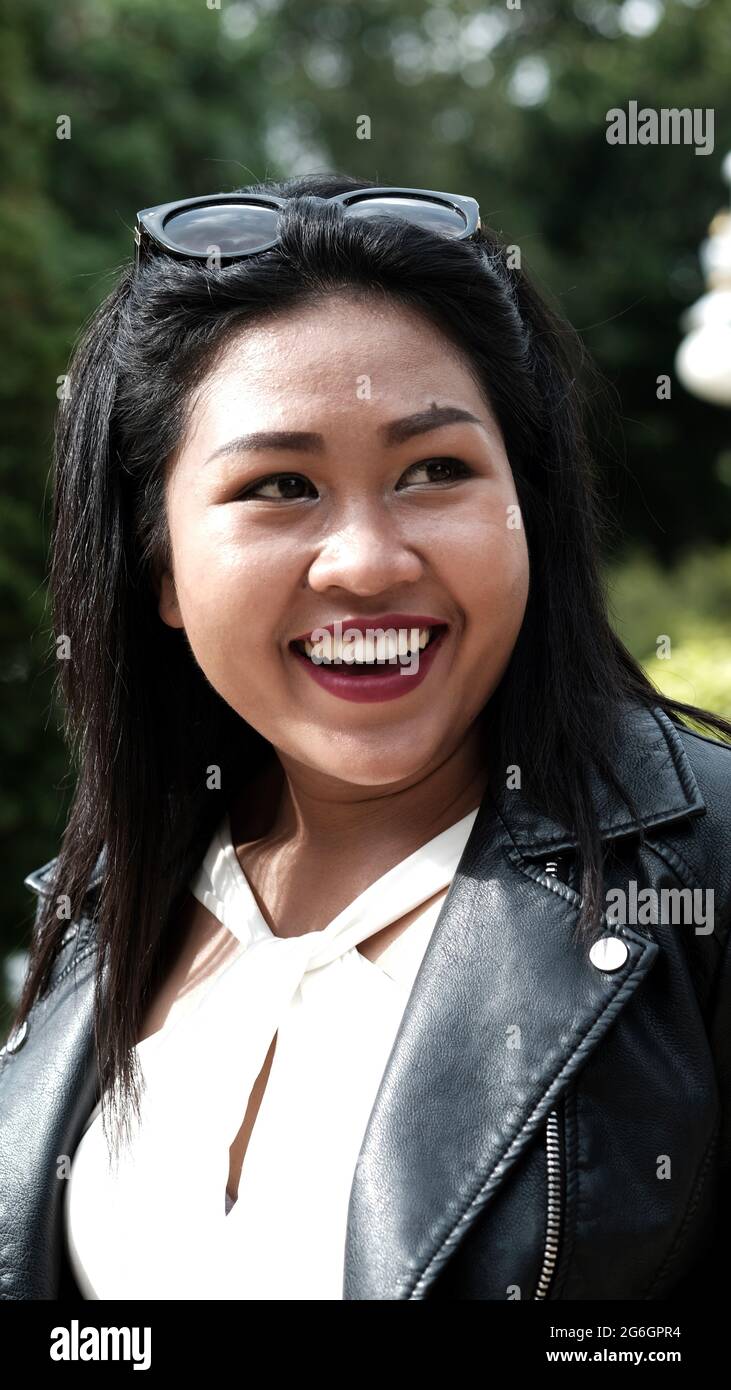 Dark Skinned Chinese People