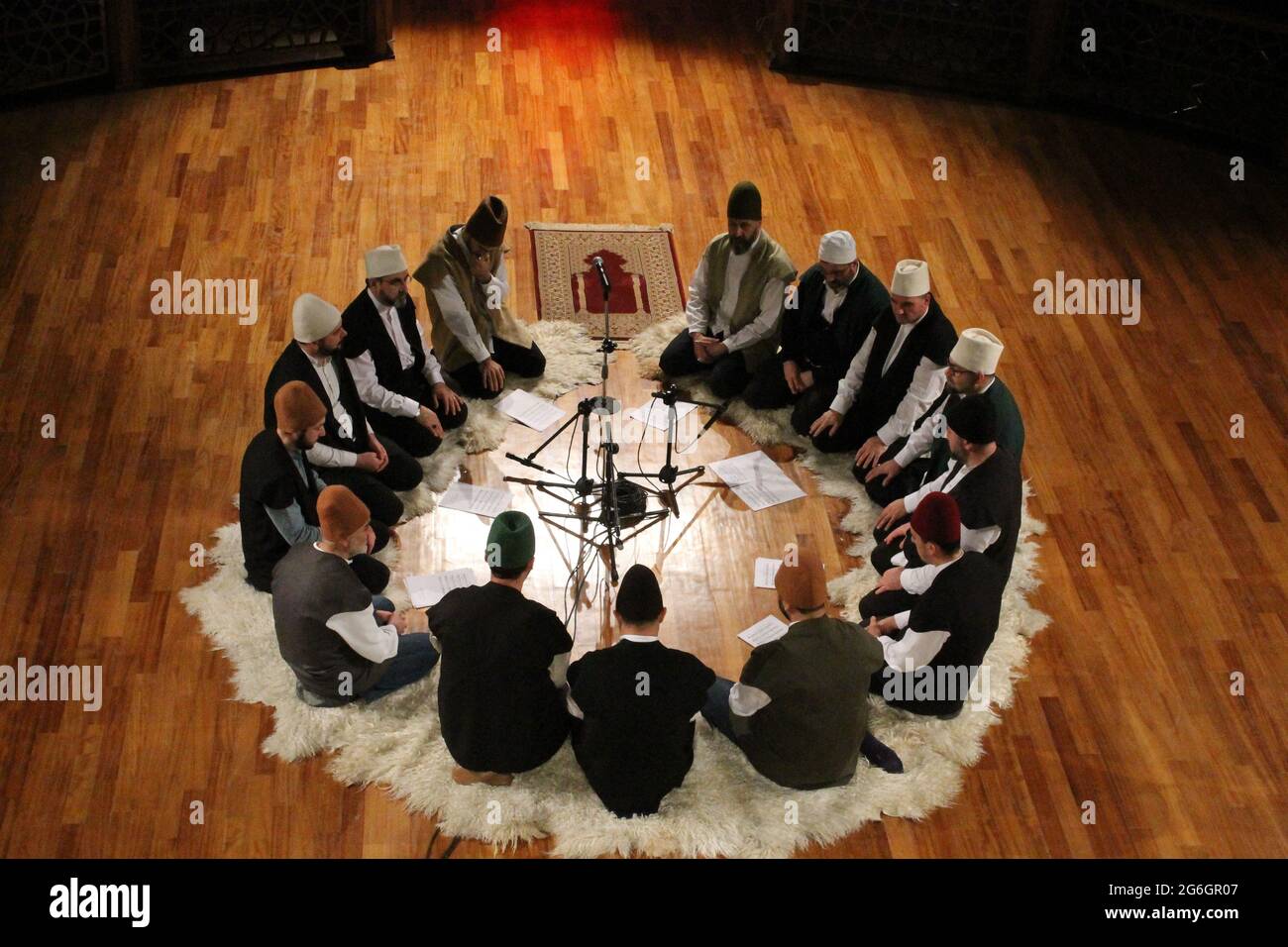 islamic music team, hall and audience Stock Photo - Alamy