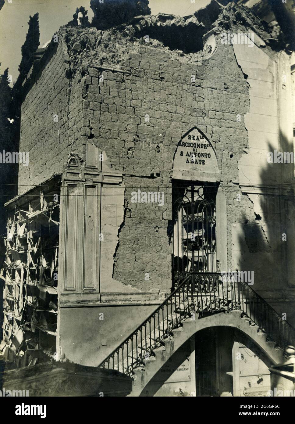 WWII WW2 - naples italy - historic center - Arciconfraternita di Sant ...