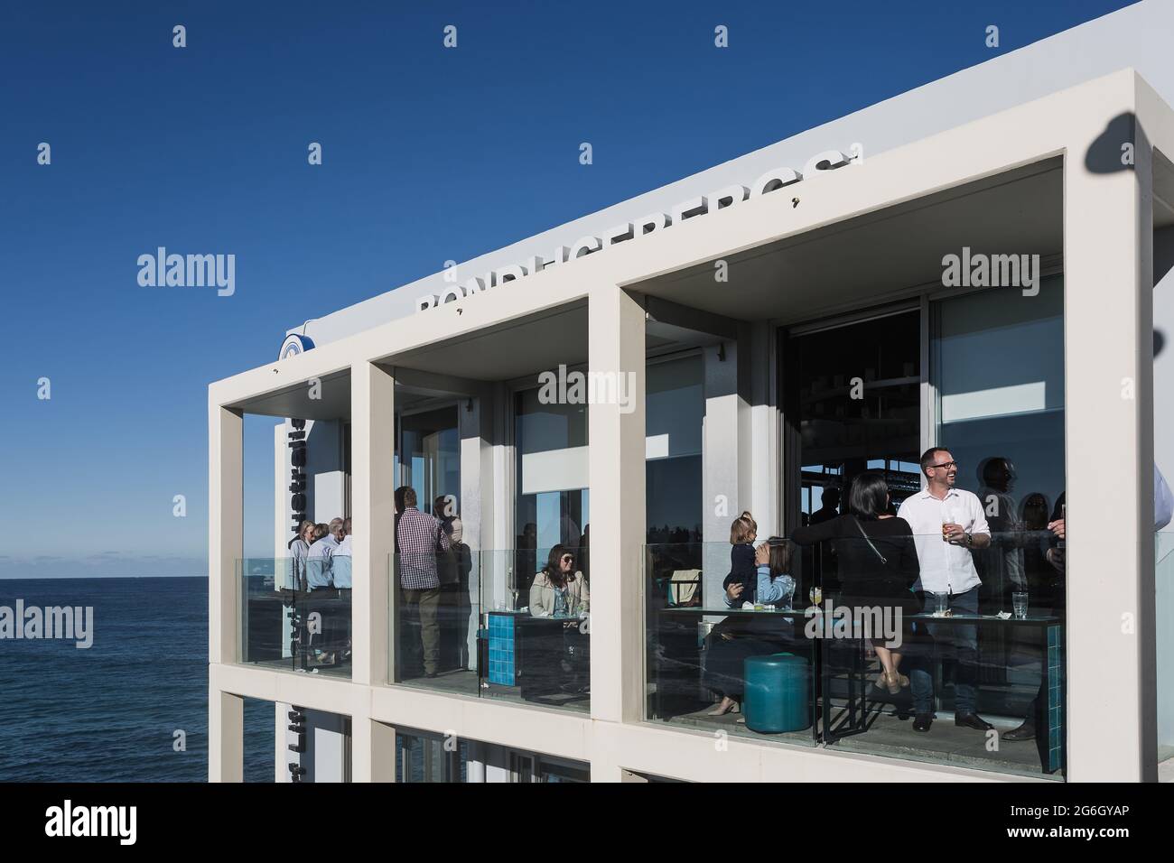 Windows overlooking bondi beach hi-res stock photography and images - Alamy